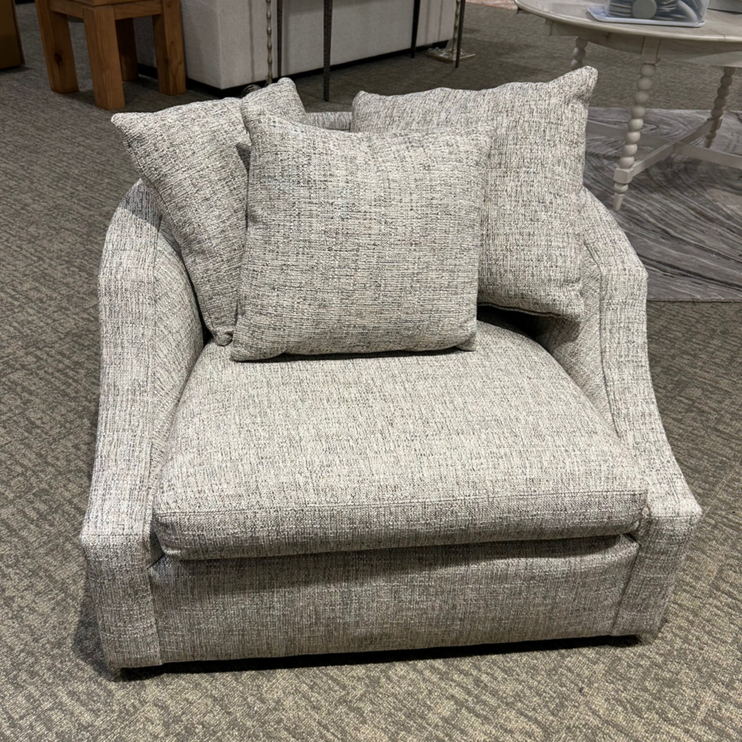 TATUM SWVL CHAIR | Textures Warehouse